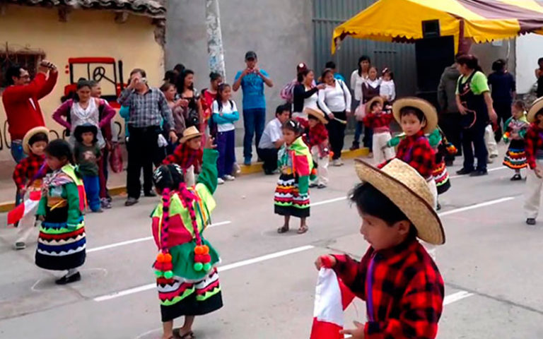 Danza Rueda Chapaca de Tarija | Costumbre - Folklore de Bolivia